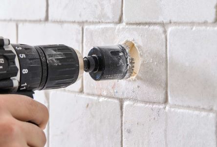 Boren in tegels - Mooi Tegels en Sanitair